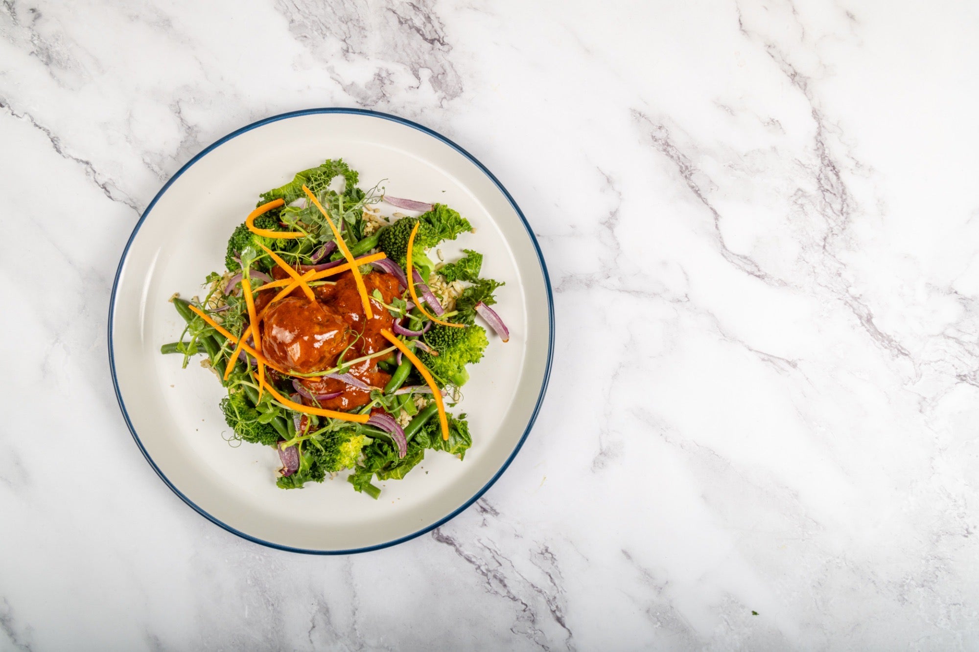 Lamb Koftas, wholemeal rice, moroccan sauce with seasonal veg – Athlete ...